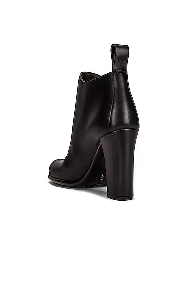 Bottega Veneta Leather Ankle Boots - Black