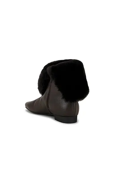 TOTEME Downtown Shearling Boots