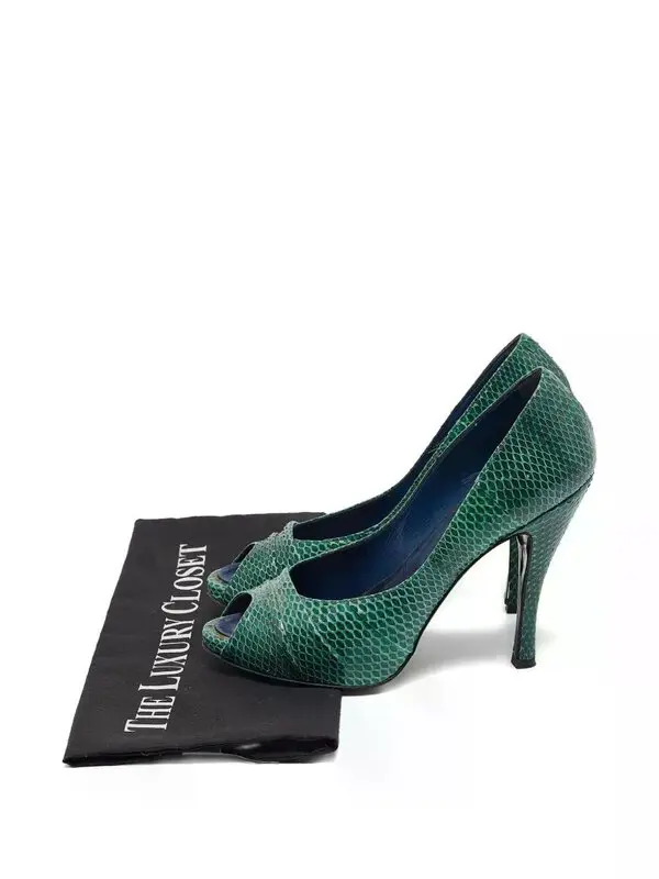 ROGER VIVIER Leather Pumps