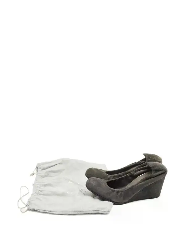 STUART WEITZMAN Dark Suede Wedge Heel Round Toe Pumps