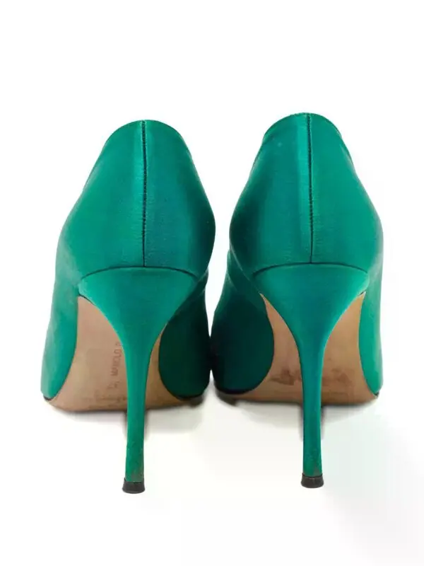Manolo Blahnik Jewel-embellishment Pumps