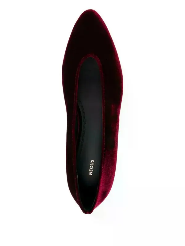 NEOUS 5mm Flat Pumps - Red