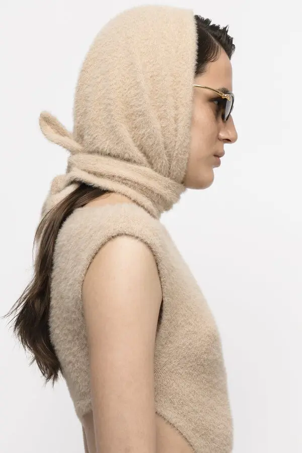 Arakii Knitted Head Scarf - Beige