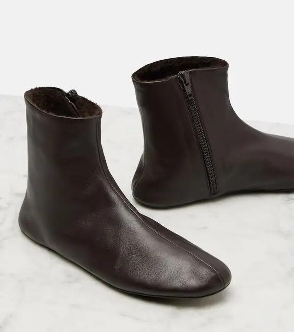 THE ROW Stella Shearling-lined Leather Ankle Boots - Brown