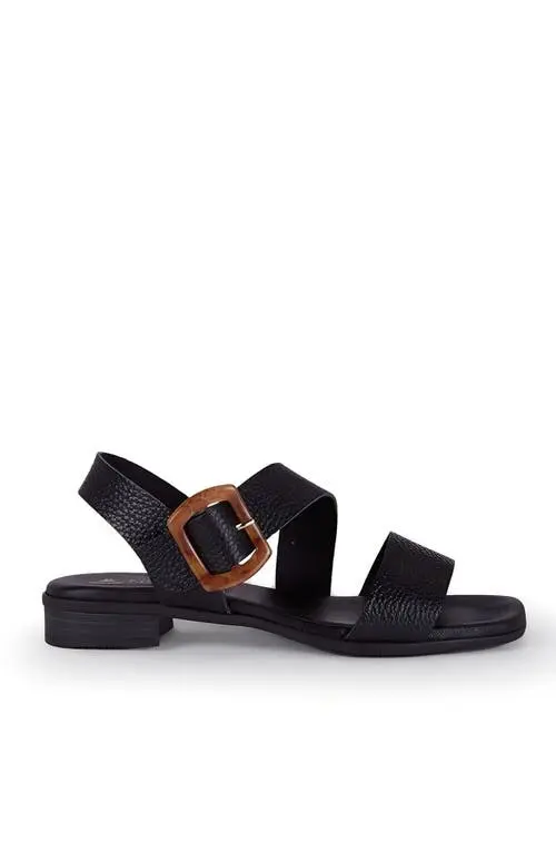 MENINA STEP Side Buckle Sandal
