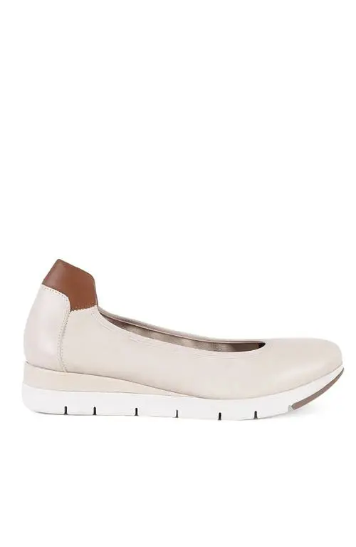 MENINA STEP Promenade Leather Flat