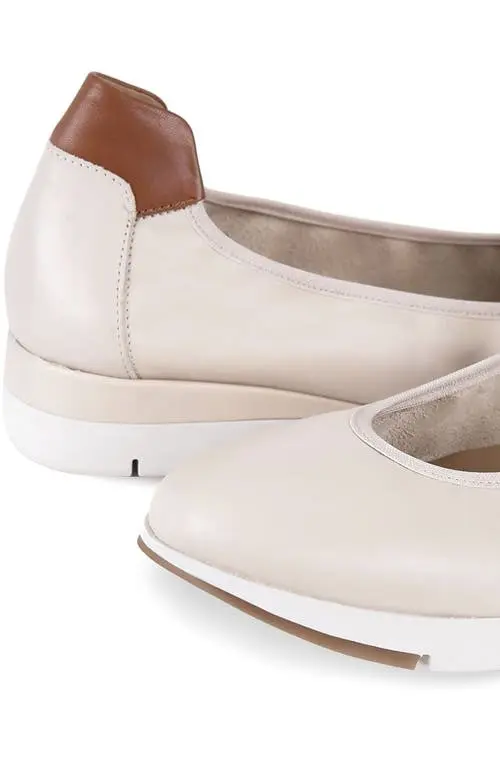 MENINA STEP Promenade Leather Flat