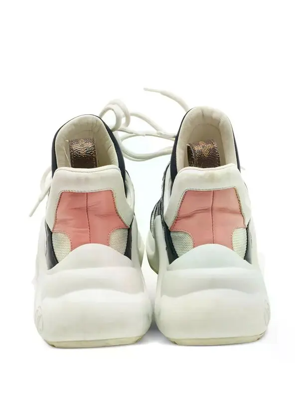 LOUIS VUITTON Arclight Round-toe Sneakers