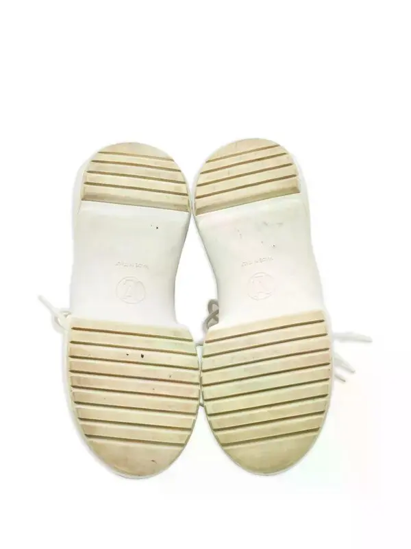 LOUIS VUITTON Arclight Round-toe Sneakers
