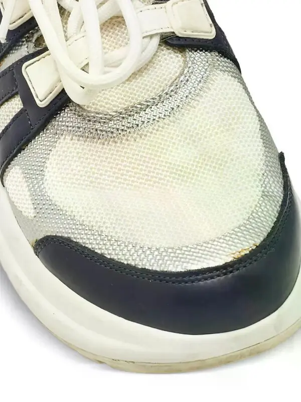 LOUIS VUITTON Arclight Round-toe Sneakers