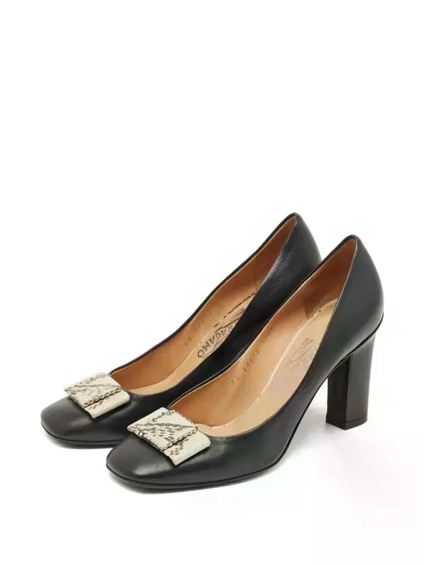 FERRAGAMO Vara Bow Leather Pumps - Black