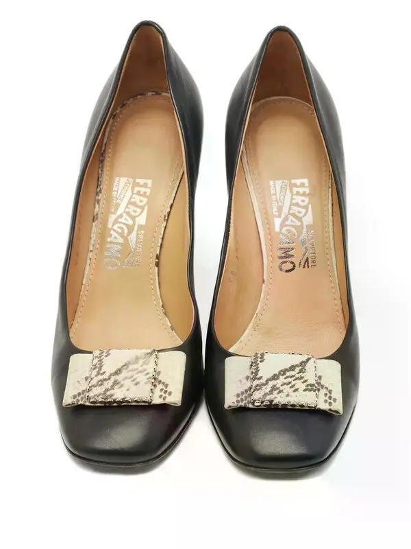 FERRAGAMO Vara Bow Leather Pumps - Black