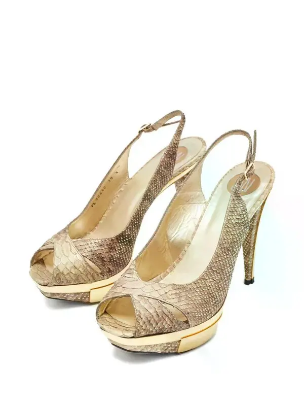 STUART WEITZMAN Pumps