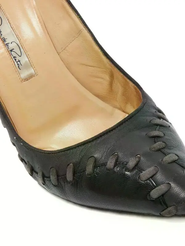 Oscar De La Renta Leather Pumps