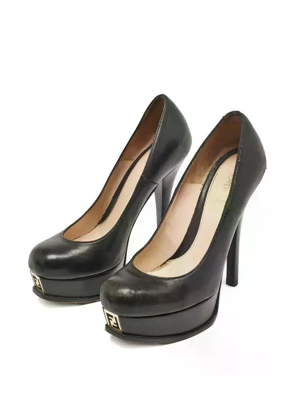 Fendi Fendista Leather Pumps