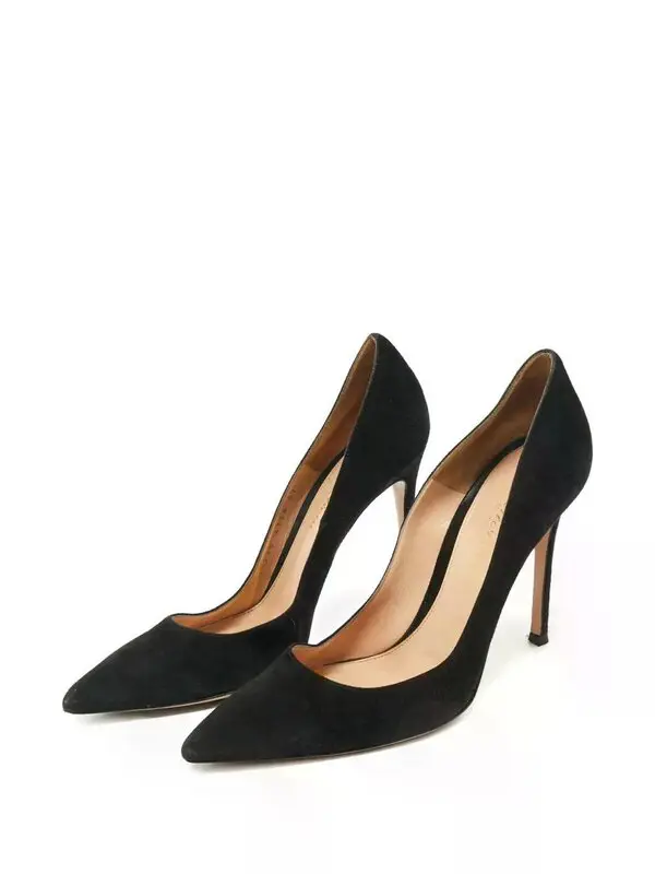 GIANVITO ROSSI Suede Pumps - Black