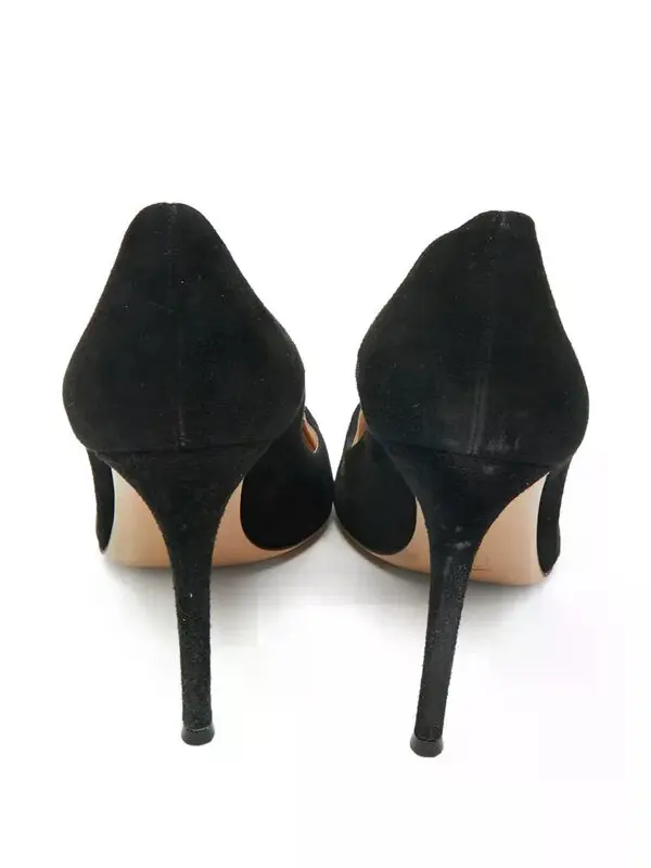 GIANVITO ROSSI Suede Pumps - Black