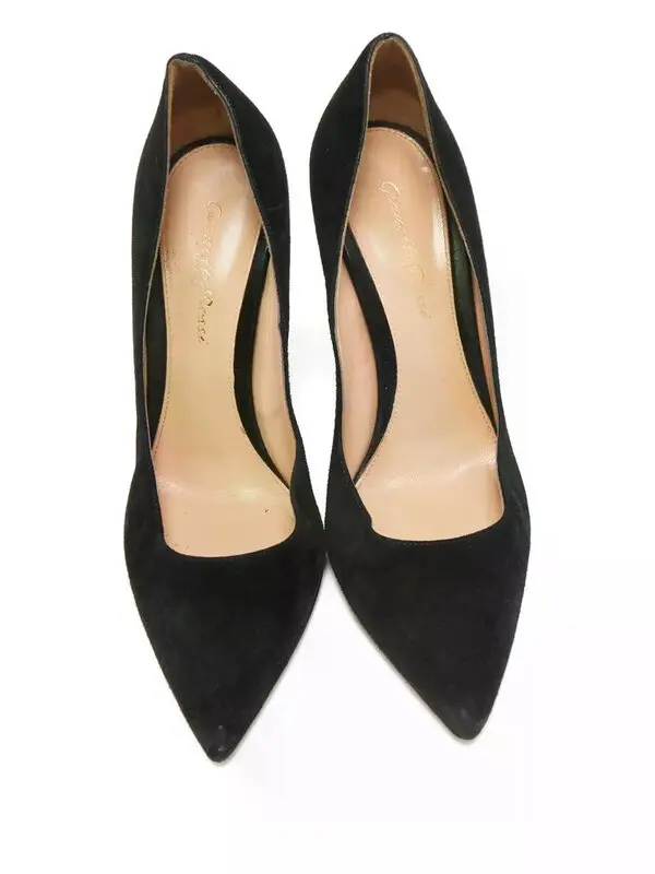 GIANVITO ROSSI Suede Pumps - Black