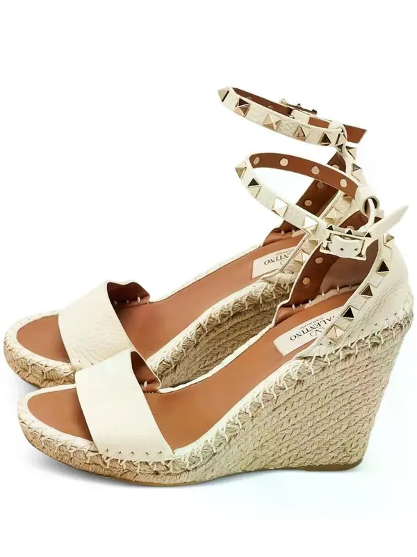 Valentino Garavani Rockstud Leather Wedge Espadrilles - Neutrals