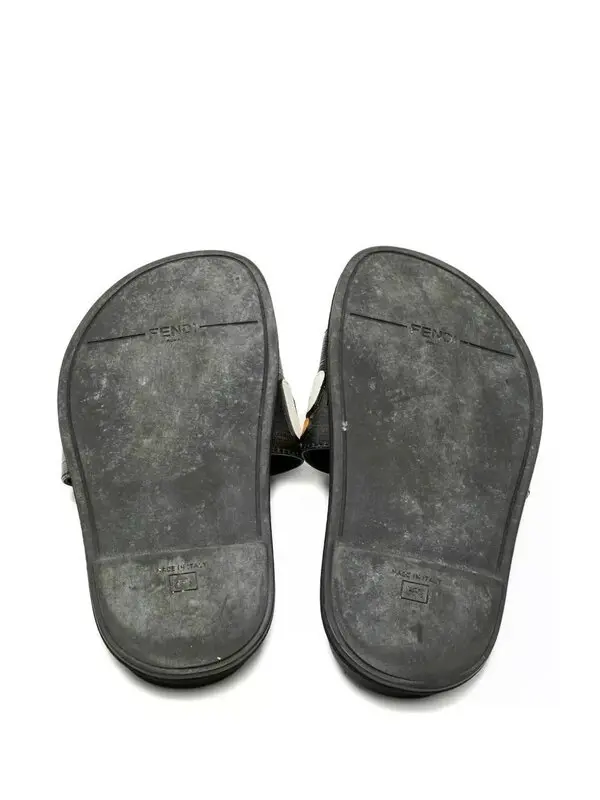 Fendi Mania Leather Slides