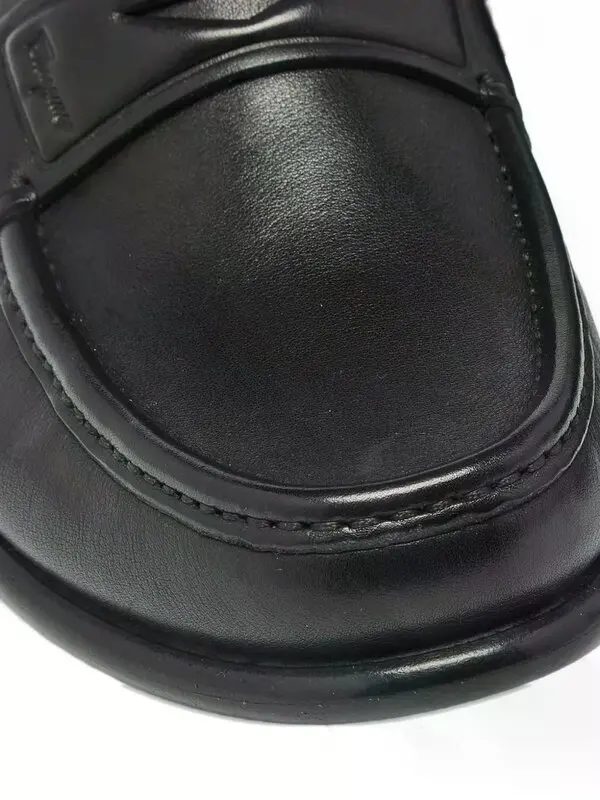 FERRAGAMO Round-toe Leather Loafers - Black