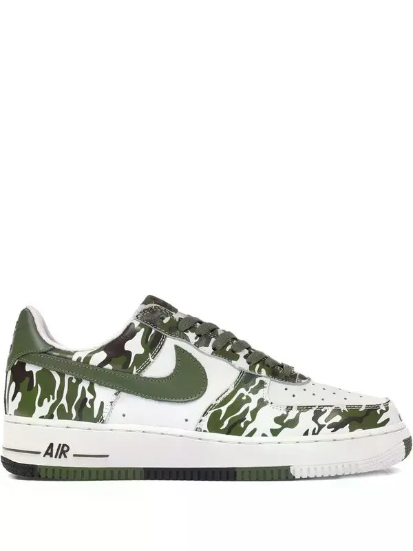 Nike Air Force 1 Camouflage-pattern Sneakers - White