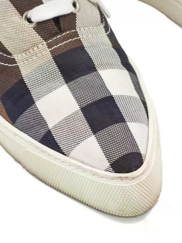 Burberry House Check Pointed-toe Sneakers