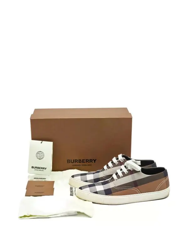 Burberry House Check Pointed-toe Sneakers