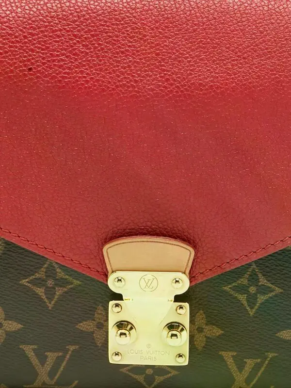 LOUIS VUITTON Pallas Chain-strap Shoulder Bag - Red