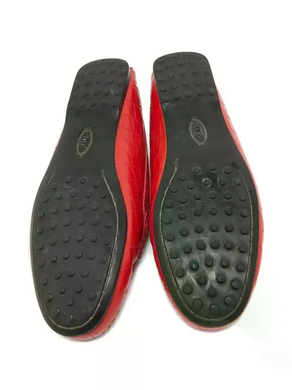 TOD'S Crocodile-embossed Leather Loafers - Red