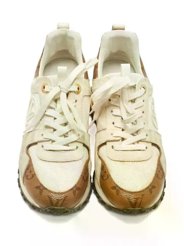 LOUIS VUITTON Monogram Sneakers