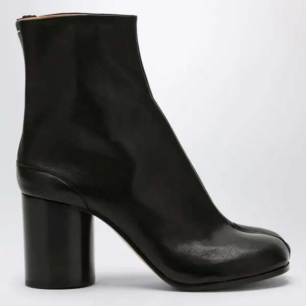 MAISON MARGIELA Leather Tabi Ankle Boots - Black