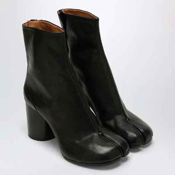 MAISON MARGIELA Leather Tabi Ankle Boots - Black