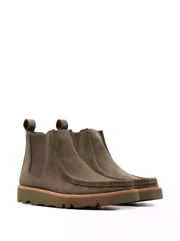 Clarks Walla Chelsea Boots - Brown | Editorialist display picture 1
