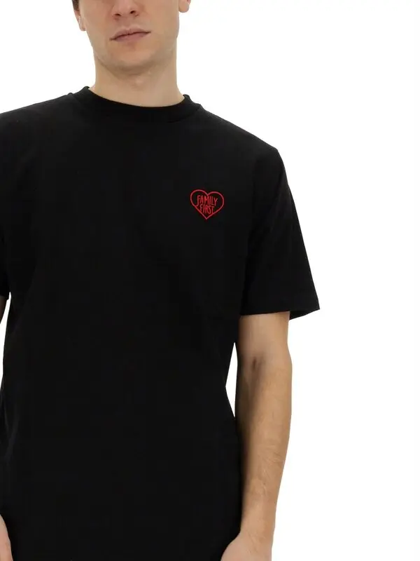 FAMILY FIRST T Shirt With Heart Embroidery