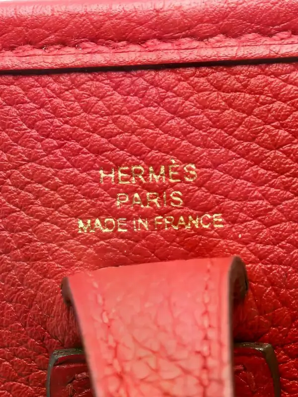 Hermès 2019 Tpm Evelyne Shoulder Bag - Red