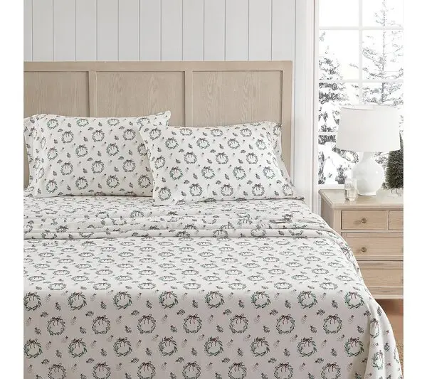 MARTHA STEWART Wreaths & Mistletoe Flannel King Sheet Set - One-color