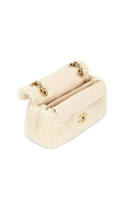 COACH Tabby 20 Shoulder Bag