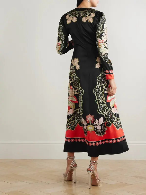 La DoubleJ Icon Clingy Swing Floral-print Maxi Dress - Black