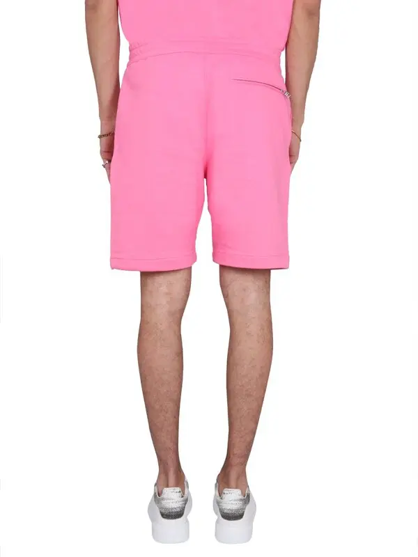 Alexander McQueen Bermuda Shorts With Logo Print - Fuchsia