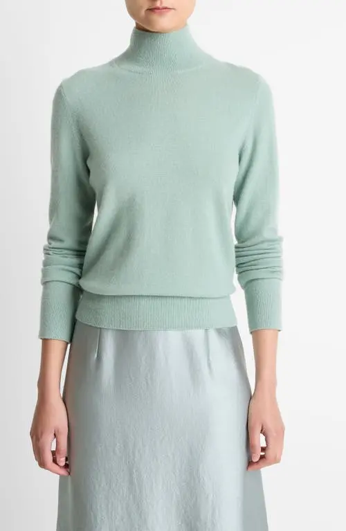 Vince Turtleneck Cashmere Sweater - Aloe Stone