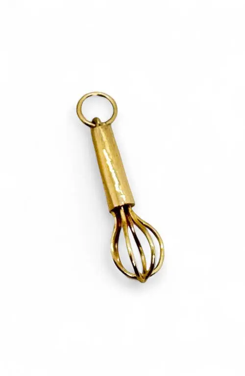 LESLIE PAIGE Whisk Charm - Gold