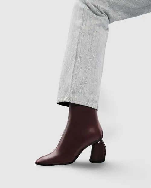 MI/MAI Rams High Heel Ankle Boot - Burgundy