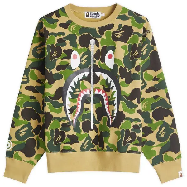 A BATHING APE Camo Shark Crewneck Sweatshirt - Green