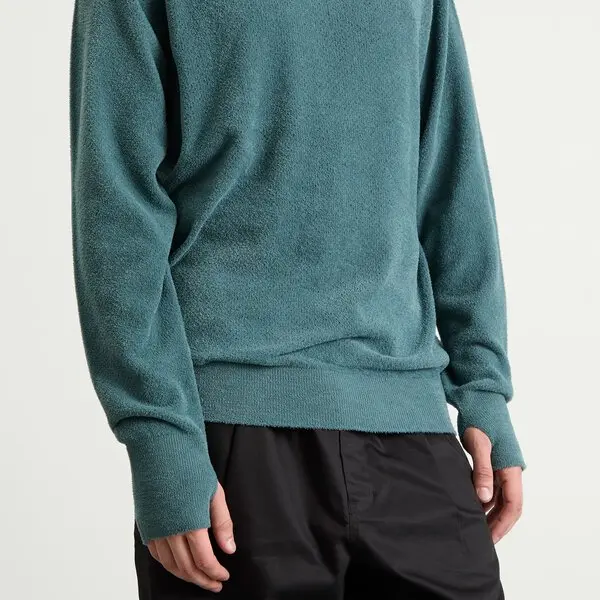 GOLDWIN Mesh Pile Crew Sweatshirt