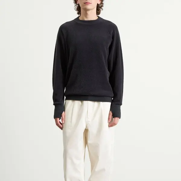 GOLDWIN Mesh Pile Crew Sweatshirt