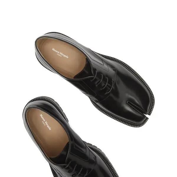 MAISON MARGIELA Tabi Lace Up Loafers