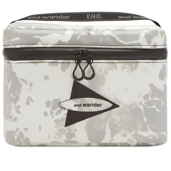 AND WANDER X Cooler Box - L.grey