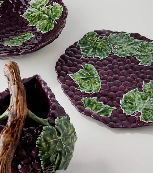 BORDALLO PINHEIRO Grapes Earthenware Platter