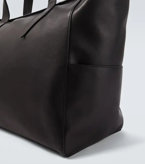 METIER Métier Passerby East-west Leather Duffel Bag - Black